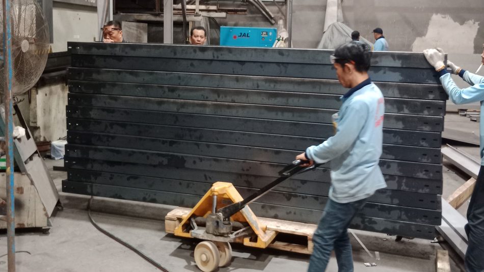 Cable Tray merk "SES" - PT. SURYA ELEKTRINDO SWASTIKA